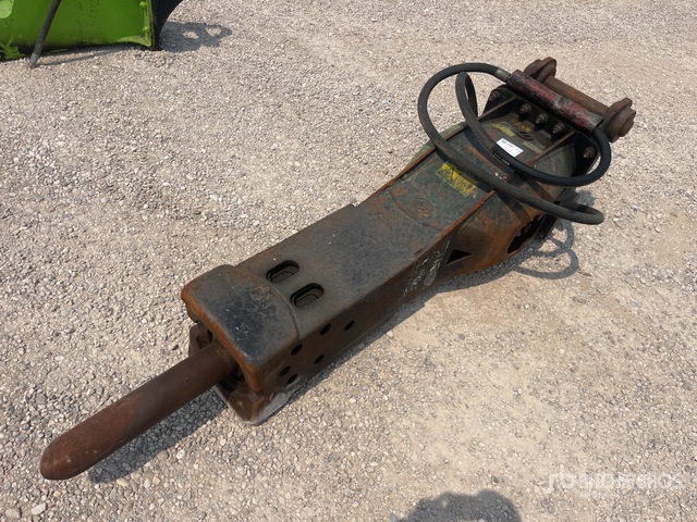 2017 Cat H115Es Hydraulic Breaker | Ritchie Bros. Auctioneers