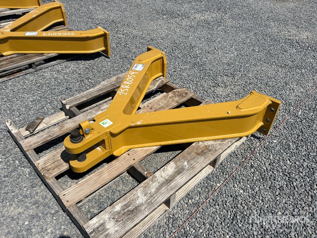 Cat Crawler Tractor Drawbar (Unused) | Ritchie Bros. Auctioneers