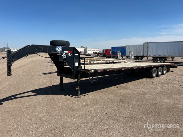 2013 Sure-Pull 40 ft Tri/A Gooseneck Equipment Trailer | Ritchie Bros ...