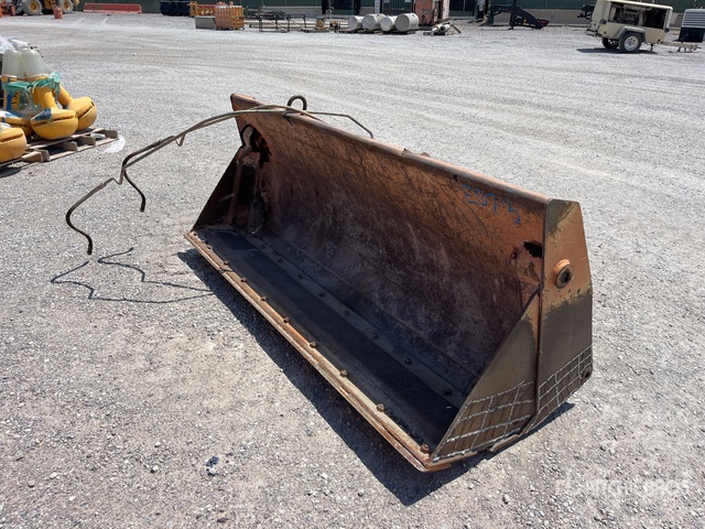 92 in Multipurpose Backhoe Loader Bucket | Ritchie Bros. Auctioneers