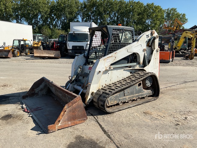 Bobcat T300 Compact Track Loader | Ritchie Bros. Auctioneers