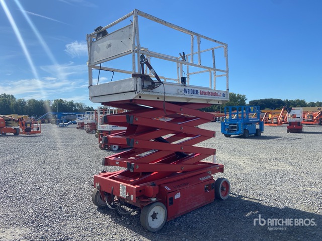 2002 JLG 2658-E3 Electric Scissor Lift | Ritchie Bros. Auctioneers