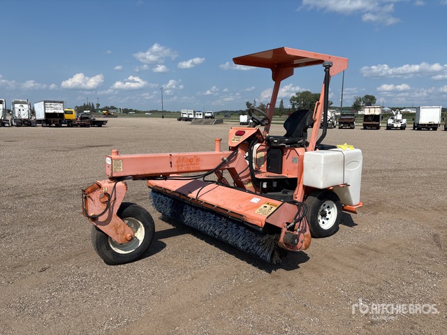 2007 Lay-Mor 8HC Self-Propelled Broom | Ritchie Bros. Auctioneers