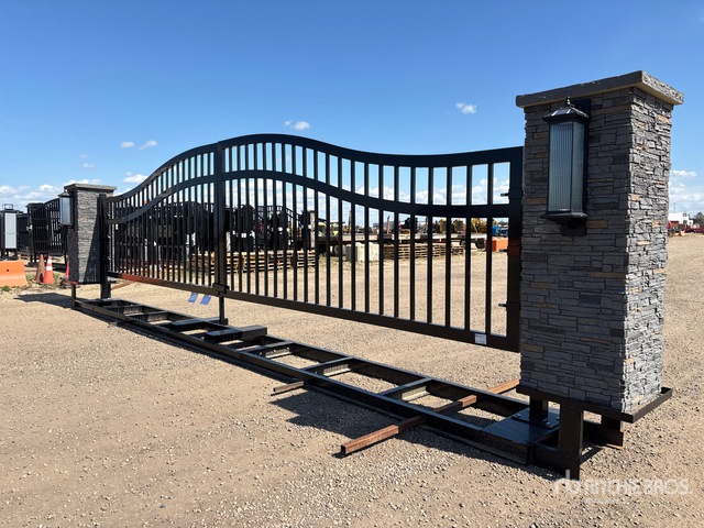 Bulldog Industries 30 ft Entrance Driveway Gate (Unused) | Ritchie Bros ...