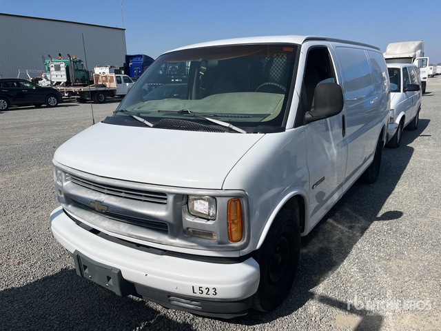 2000 Chevrolet Express 2500 Cargo Van | Ritchie Bros. Auctioneers