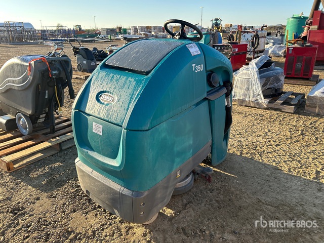 Tennant T350 Stand-On Electric Floor Scrubber | Ritchie Bros. Auctioneers