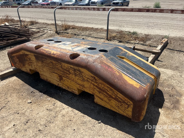 Cat Excavator Counterweight - Fits Cat 345BL | Ritchie Bros. Auctioneers