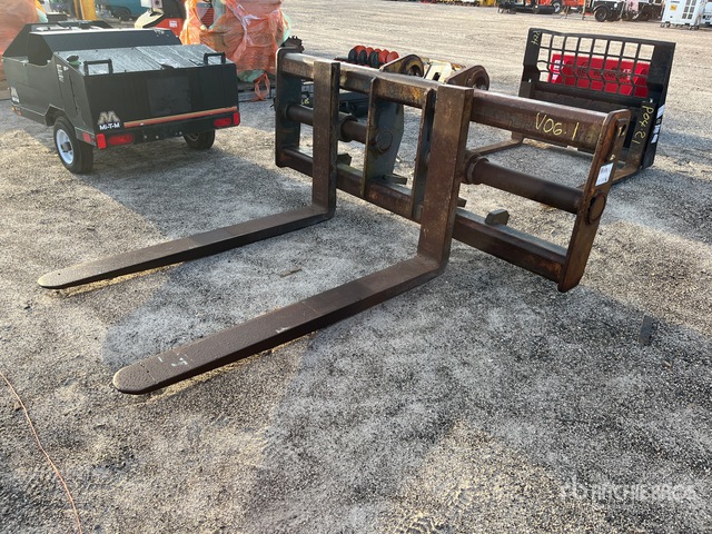 Pemberton 60 in Wheel Loader Forks | Ritchie Bros. Auctioneers