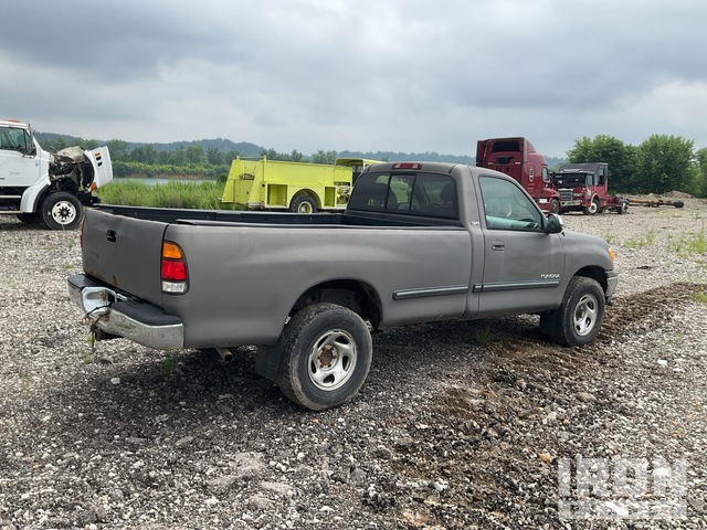 2001 Toyota Tundra SR5 4x4 Pickup in Reno, Ohio, United States ...