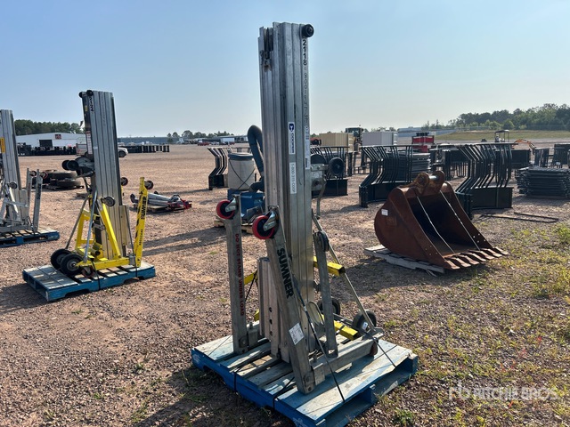 2017 Sumner 2118 Material Hoist | Ritchie Bros. Auctioneers