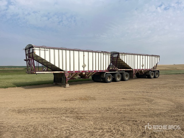 2002 Lode King 28 ft Super B-Train Lead Grain Trailer | Ritchie Bros ...