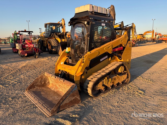 2017 Cat 259D Compact Track Loader | Ritchie Bros. Auctioneers