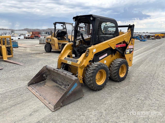 2014 Cat 242D Two-Speed Skid Steer Loader | Ritchie Bros. Auctioneers