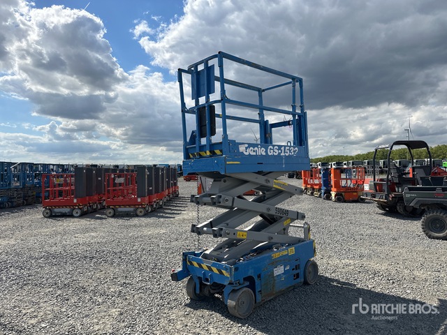 2015 Genie GS-1532 Electric Scissor Lift | Ritchie Bros. Auctioneers