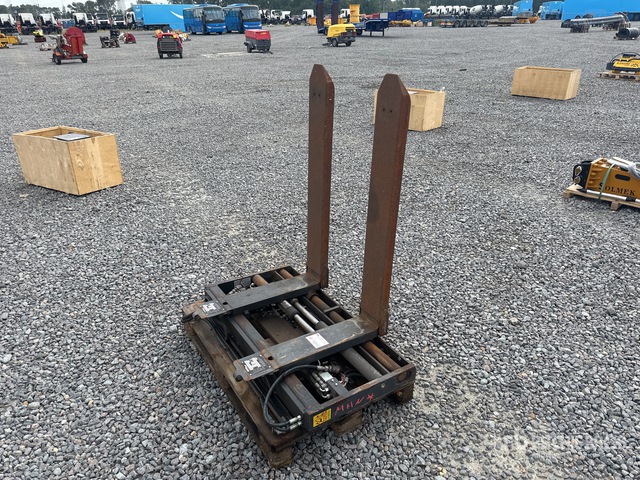 2010 Griptech RG4 35 ZVR 35 Forklift Forks | Ritchie Bros. Auctioneers