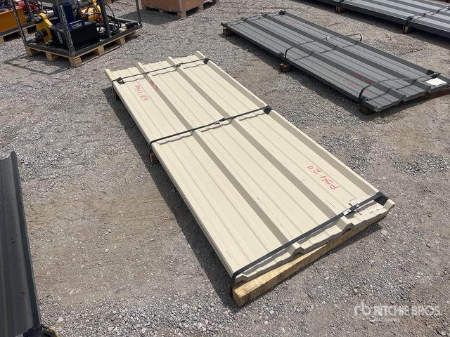 Quantity of 2025 Kit Containers Steel R Panel | Ritchie Bros. Auctioneers