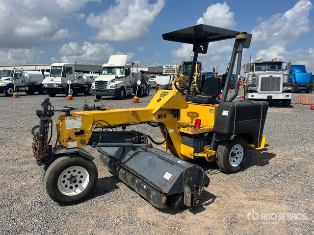 Terramite TSS Self-Propelled Broom | Ritchie Bros. Auctioneers