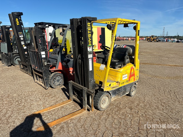 2004 Hyster S30XM 2800 lb Cushion Tire Forklift | Ritchie Bros. Auctioneers