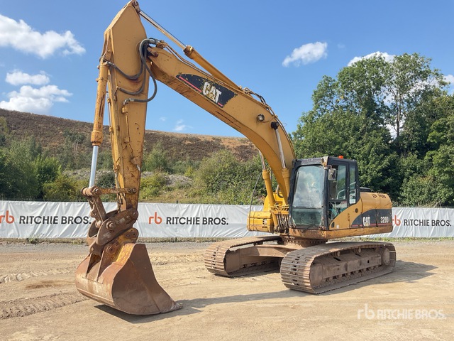 2006 Cat 320D Tracked Excavator | Ritchie Bros. Auctioneers