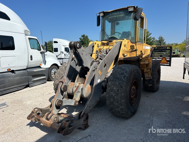 2000 Volvo L90D Wheel Loader (Inoperable) | Ritchie Bros. Auctioneers