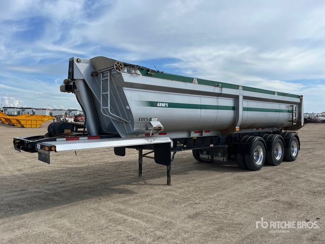 2018 Arne's 31 ft Tri/A End Dump Trailer | Ritchie Bros. Auctioneers