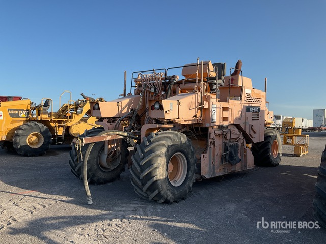 CMI RS650 Wheel Soil Stabilizer Reclaimer | Ritchie Bros. Auctioneers