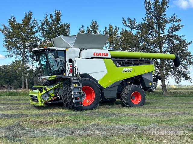 2021 Claas Lexion 6900 Convio Combine Harvester | Ritchie Bros. Auctioneers