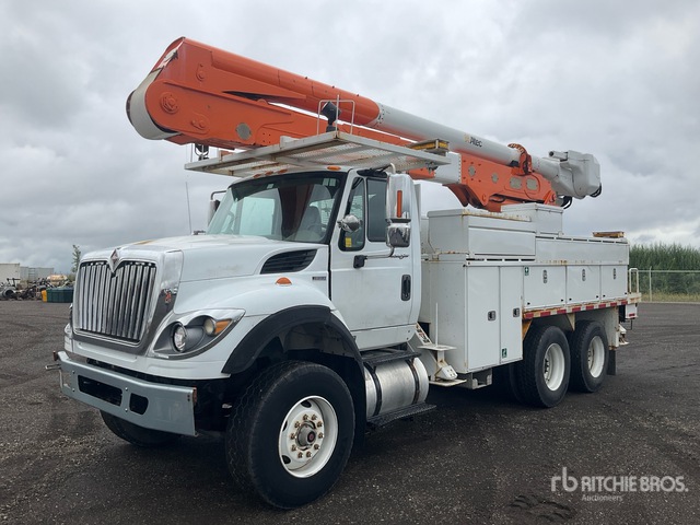 Altec AA55E 55 ft on 2013 International 7400 SBA 6x4 Bucket Truck ...
