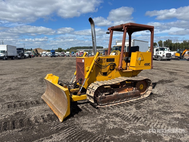 1984 Case 450C Bouteur sur chenilles | Ritchie Bros. Auctioneers