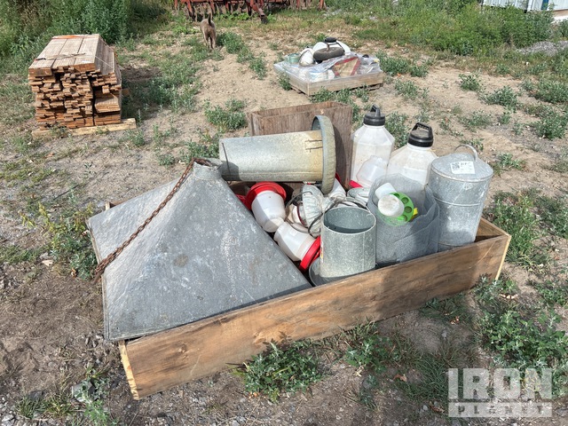 1 Skid assorted chicken feeders and waters | Ritchie Bros. Auctioneers