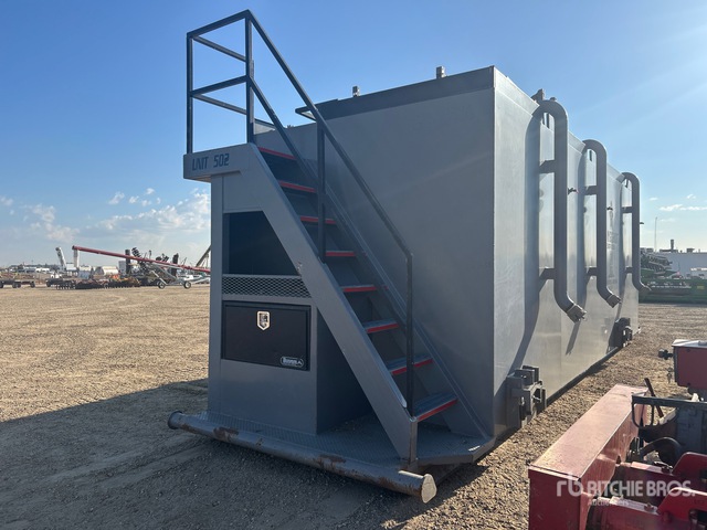 Flat Top Skid-Mounted 2 Compartment Mud Tank | Ritchie Bros. Auctioneers