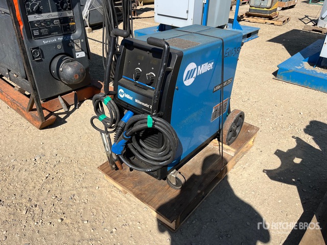 Millermatic 252 30 A MIG Electric Welder | Ritchie Bros. Auctioneers