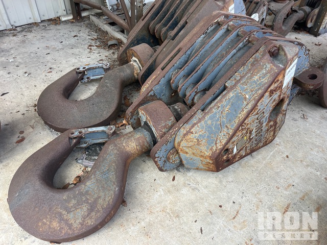 Johnson Blocks J110025RTC 110 ton 4 Sheave Hook Block | Ritchie Bros ...