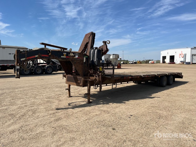 2004 Dyson 33 ft T/A Gooseneck Equipment Trailer | Ritchie Bros ...