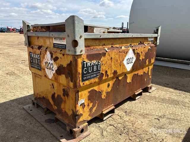 Trans Cube 2000 L Fuel Tank | Ritchie Bros. Auctioneers