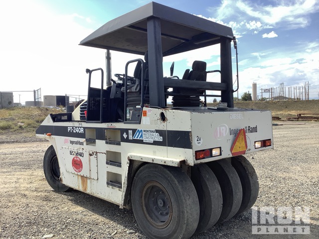 2003 (unverified) Ingersoll Rand PT-240R 8 Wheel Pneumatic Roller in ...