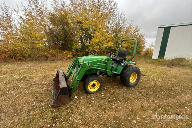 1995 John Deere 955 2WD Utility Tractor | Ritchie Bros. Auctioneers