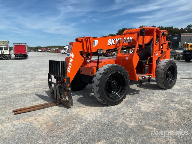 2015 JLG 8042 Telehandler | Ritchie Bros. Auctioneers
