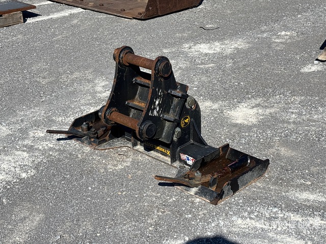 Cat 308 Skid Steer Coupler | Ritchie Bros. Auctioneers