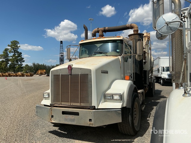 Vactor G-LR-ACE on 2012 Kenworth T-800 6x4 Vacuum Tanker Truck ...
