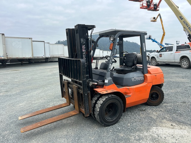 2008 Toyota 7FGU35 7000 lb Pneumatic Tire Forklift | Ritchie Bros ...