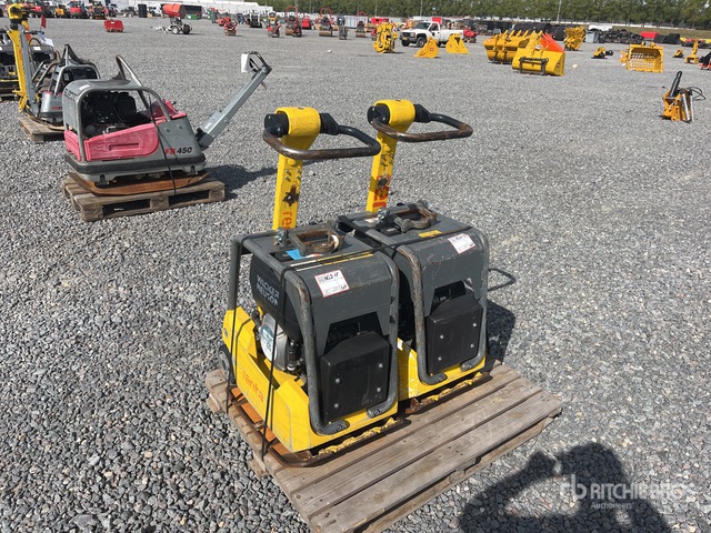 Wacker DPU 3050HE Vibratory Plate Compactor | Ritchie Bros. Auctioneers