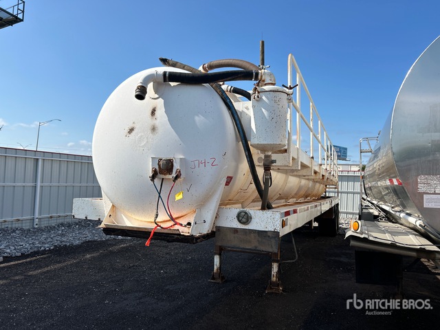 2008 Troxell 130 bbl T/A Remorque citerne sous vide | Ritchie Bros ...