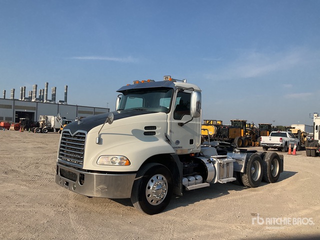 2017 Mack CXU613 6x2 T/A Day Cab Truck Tractor | Ritchie Bros. Auctioneers