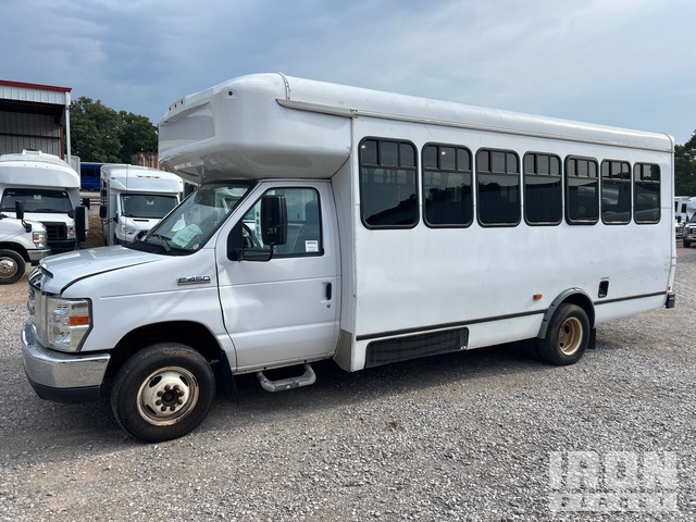 2018 Ford E-450 4x2 15-Seat Transit Bus in Duncan, Oklahoma, United ...