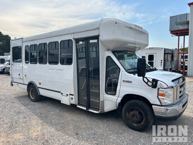 2018 Ford E-450 4x2 15-Seat Transit Bus in Duncan, Oklahoma, United ...