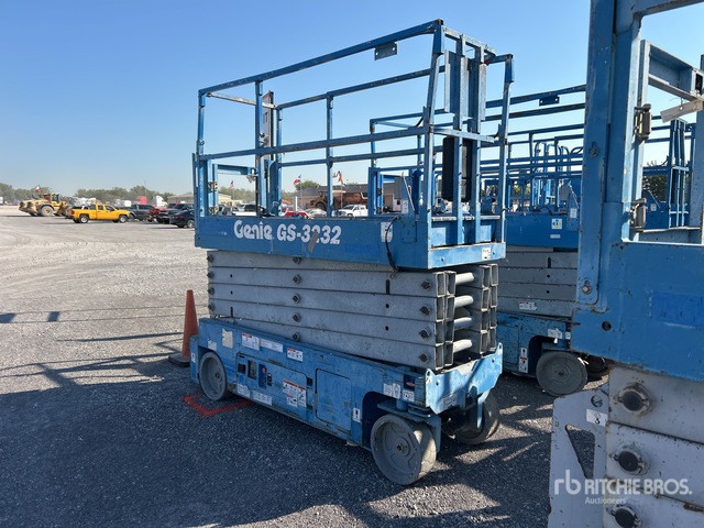 2016 Genie GS3232 Electric Scissor Lift | Ritchie Bros. Auctioneers