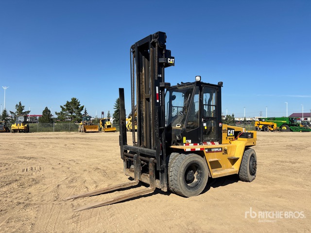 Cat 200C 20000 lb Pneumatic Tire Forklift | Ritchie Bros. Auctioneers