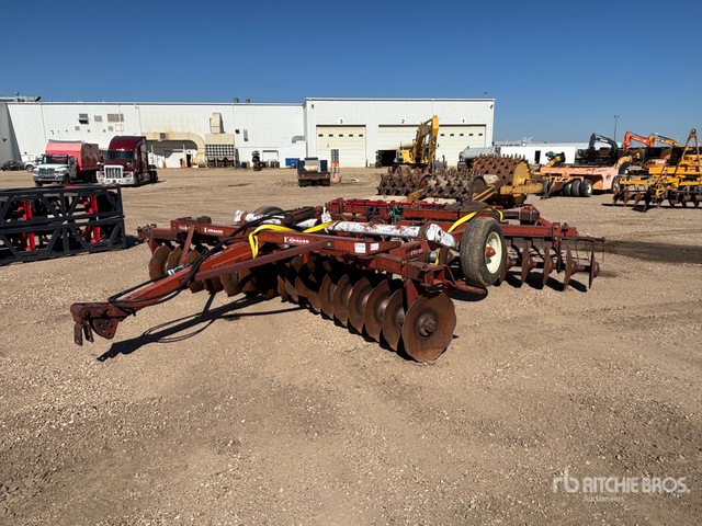 Krause 14 ft Offset Disc | Ritchie Bros. Auctioneers