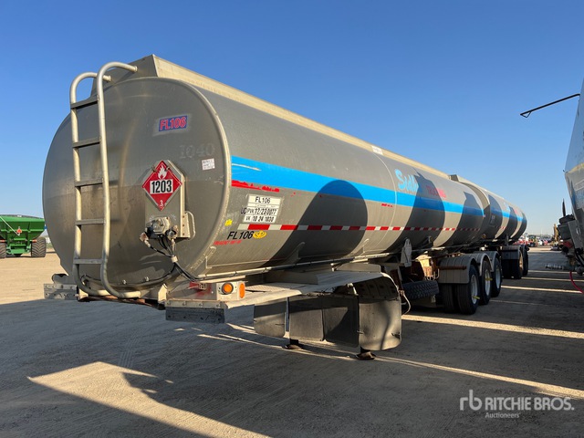 1992 Westank Super B-Train Lead Tanker Trailer | Ritchie Bros. Auctioneers